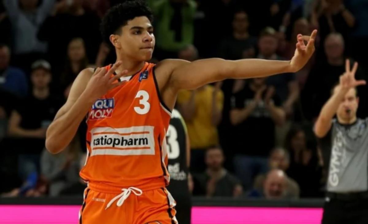 Alexandre Sarr cartone face au G League Ignite : 26 points, 10 rebonds ...